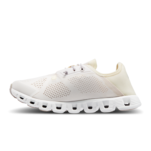 ON - Cloud 5 Coast Sand / Ray (ON-3WD10541178) – CuteBoy Shop